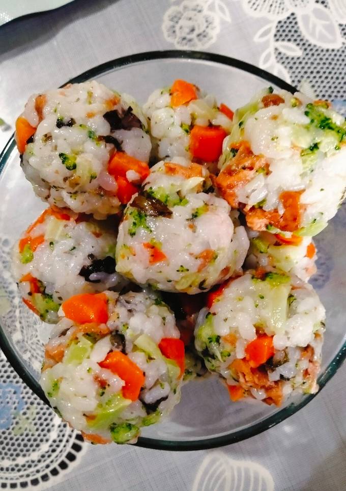 Resep 🌈🍙Rainbow Vegetable Jumeokbap (rice balls) | bola nasi kepal ...