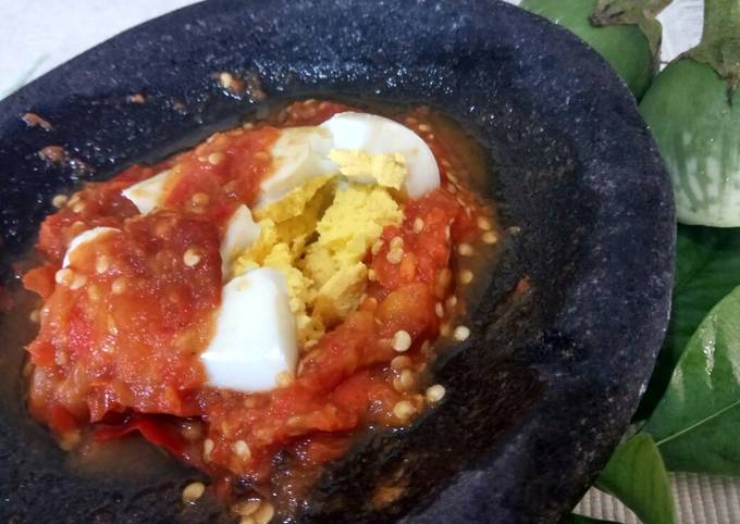 Resep Telur Rebus Penyet oleh Dapur LIA - Cookpad