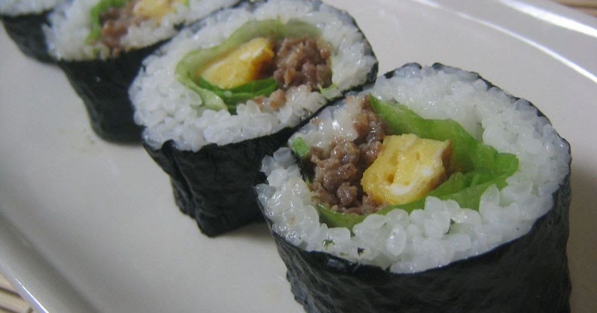 Everyone Loves This! Mayonnaise Soboro Sushi Rolls Recipe By Cookpad.Japan