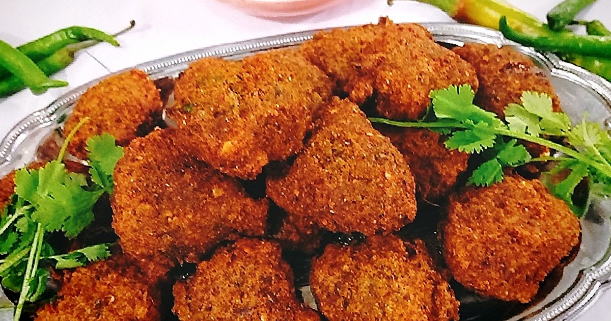 Moong Dal Pakora Recipe by Umme Yousuf - Cookpad