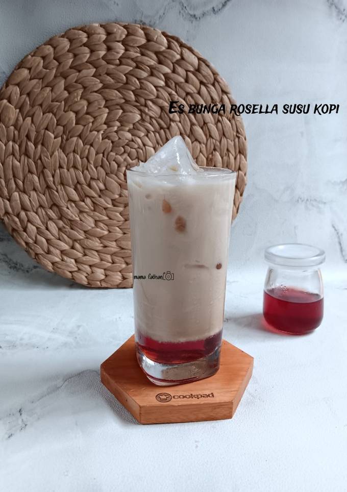 Resep Es bunga rosella susu kopi oleh Mama fathan - Cookpad