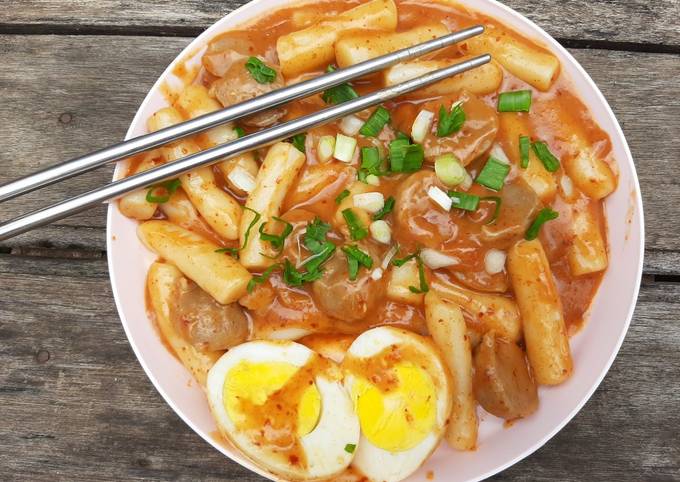 Resep Toppoki pedas (tteokbokki) oleh qoriamalia - Cookpad