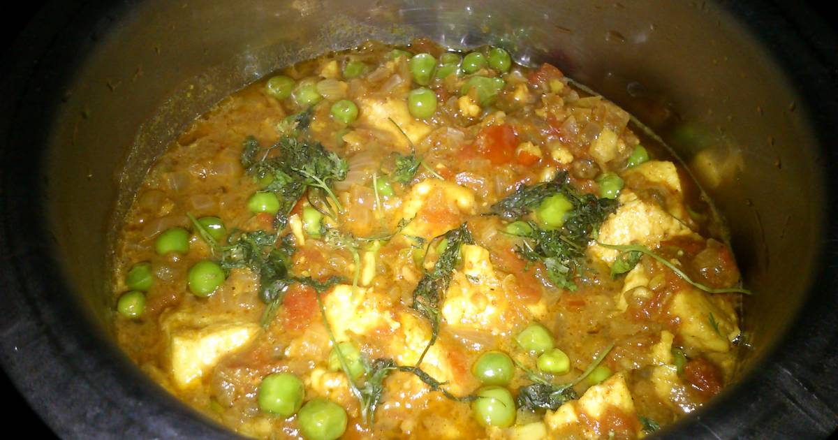 Matar paneer(paneer with green peas) Recipe by pallu22 - Cookpad