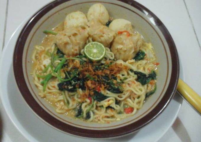 Resep Mie kuah bayam siomay oleh Sarah Kmarin - Cookpad