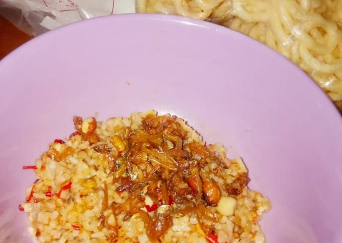 Resep Nasgor simple ala anak kos oleh Dapur Anak Kos - Cookpad
