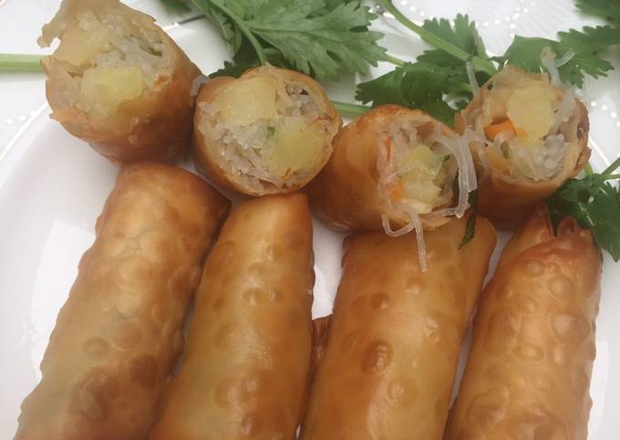 Resep Lumpia mini kulit pangsit oleh Blossomville Kitchen - Cookpad
