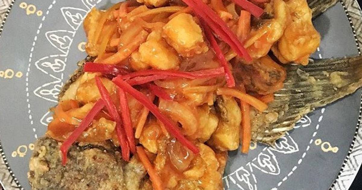 Resep Gurame Asam Manis (Angsio Hie Bien) oleh Shella Amadea - Cookpad