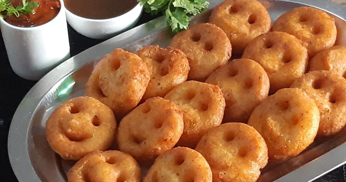 Potato Paneer Smileys Recipe by Deepika Pushkar Sinha _______#DDV😘 ...