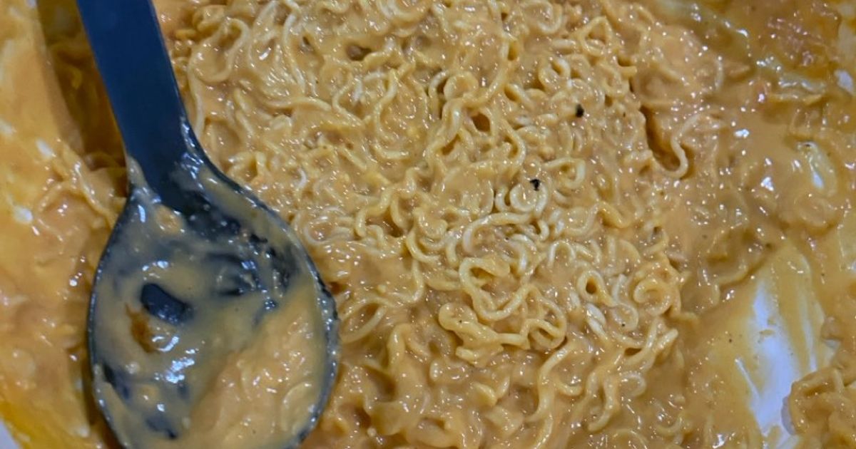 Resep Mie Indomie Saus Buldak Keju Parmesan oleh Soegianto - Cookpad