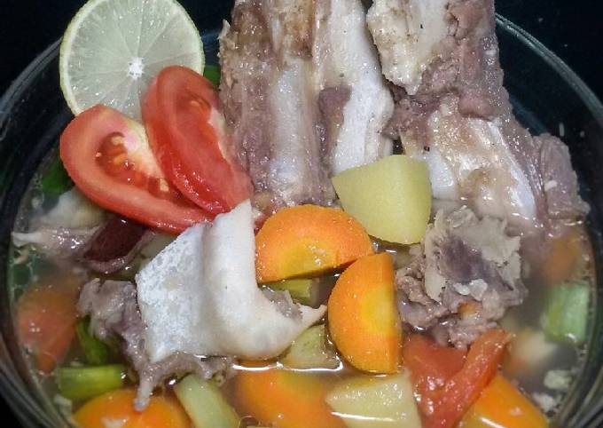 Resep Sop Tulang Sapi oleh Dapur Emak - Cookpad