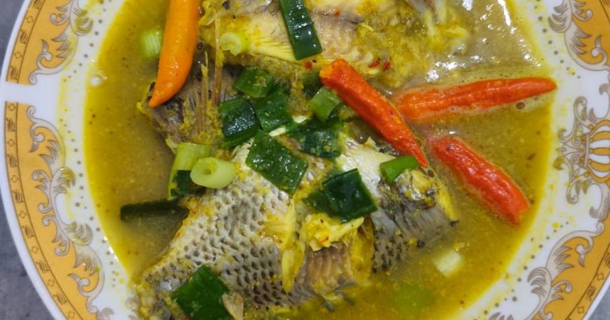 Resep Ikan Nila Kuah Kuning oleh Alifia Husnadhiya - Cookpad