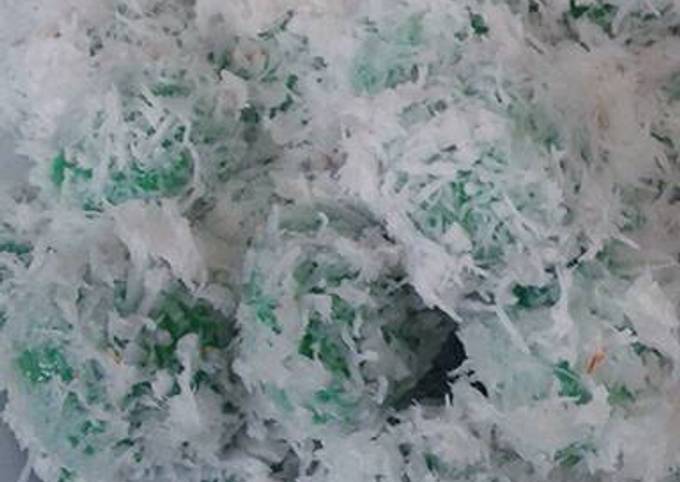 Resep klepon ijo lumut oleh astiti risdianto - Cookpad