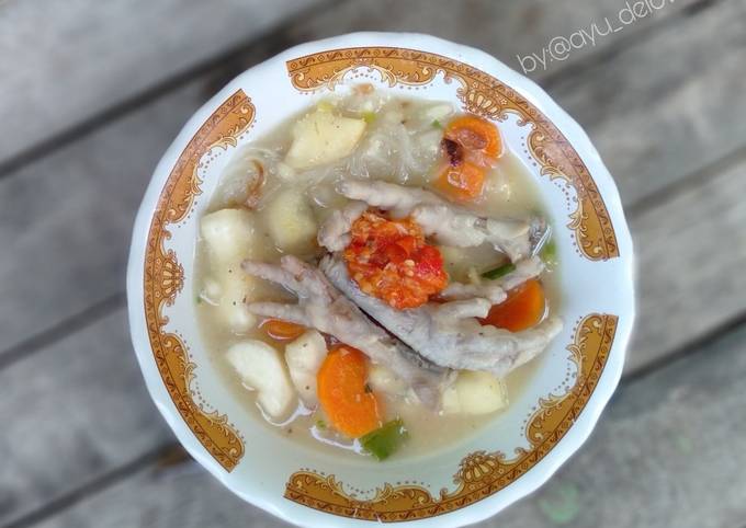Resep Sup singkong ceker oleh Ayu DeLova (DelovaKitchen) - Cookpad