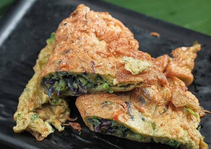 Resep Telur dadar sayur (menu sat set) oleh Suin Ummu Abiyyu - Cookpad