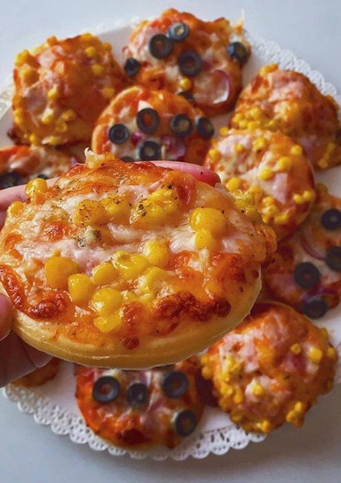 Mini pizza | Monika Śubová receptje - Cookpad receptek