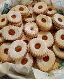 81 egyszerű és finom linzer karika recept - Cookpad receptek