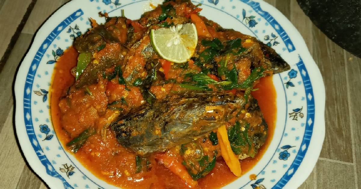 Resep Ikan Tongkol Rica-rica Kemangi oleh Elis Alawiyah - Cookpad