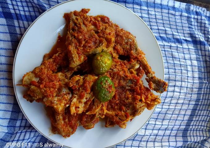 Resep Ayam Plecing oleh Sarfina Alwainiy - Cookpad