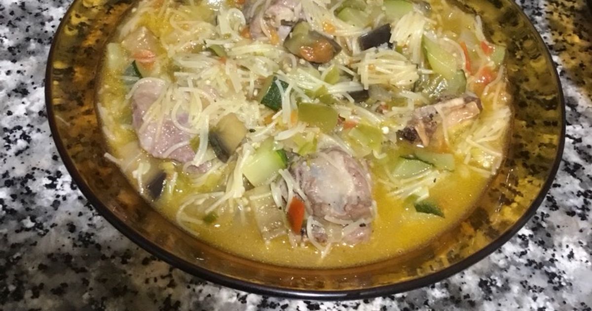 Fideos Finos Con Costillas De Cerdo Receta de Cinthya Hernandez- Cookpad