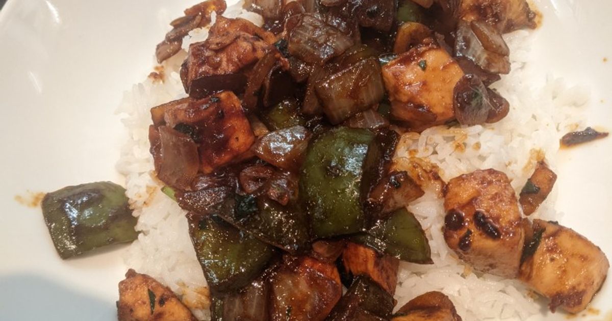 Spicy Thai Basil Chicken Recipe by Tony Rowan - Cookpad