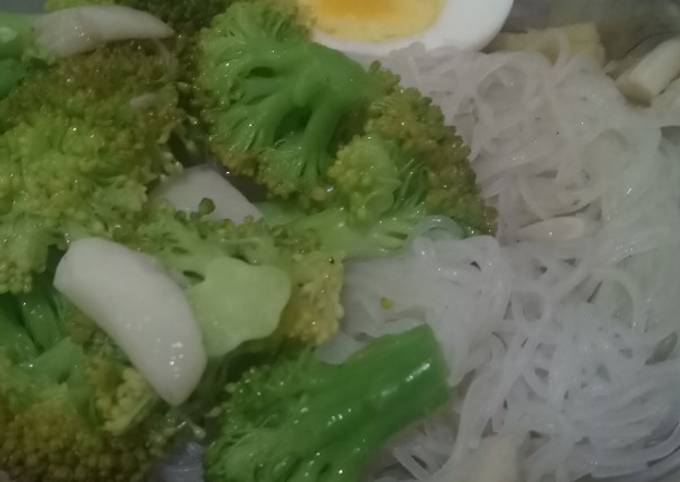 Resep Sop Bihun Simple oleh Nyonya Bali - Cookpad