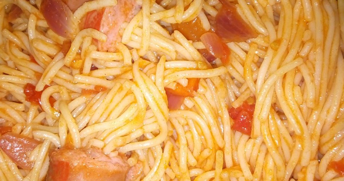 Threaded Spaghetti Hot Dog Bites In Sauce Recipe by Diana Kimathi - Cookpad