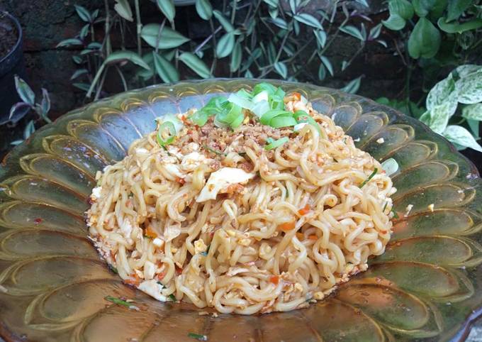 Resep Indomie Pedas Level Petarung oleh Dapur Yas - Cookpad