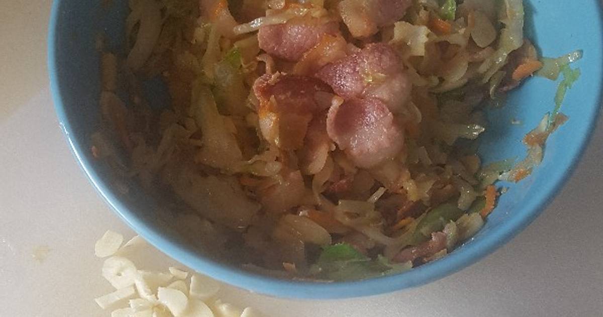 Ensalada caliente de bacon y repollo (col) Receta de Lore (Recetas De ...