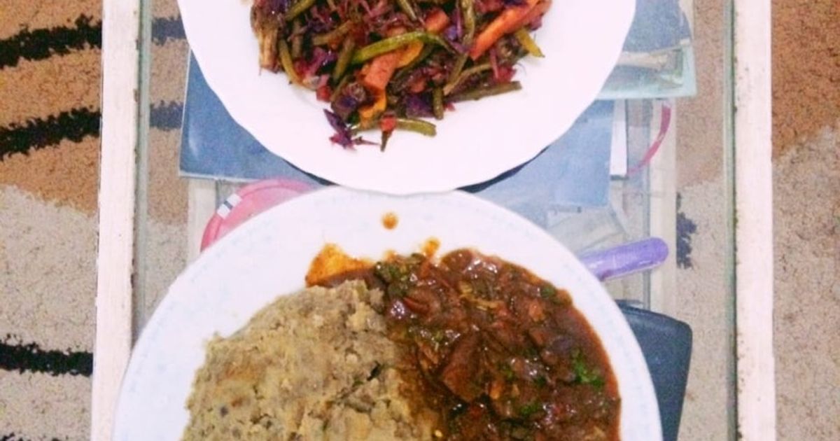 Lentil Mukimo,Liver Stew And Mixed Vegetables Salad Recipe by Brenda ...