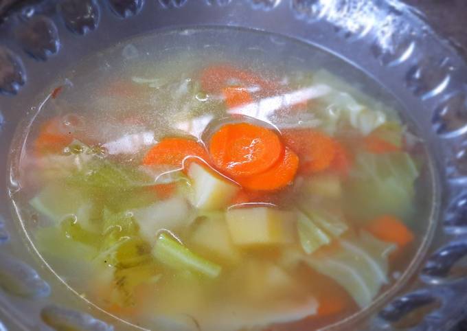 Resep Sop Sayuran Simple oleh Khusna N. Mukarromah - Cookpad
