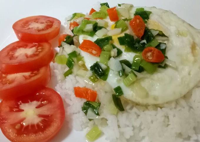 Resep 349. Nasi telur ceplok daun bawang ala Devina Hermawan oleh ... Resep 349. Nasi telur ceplok daun bawang ala Devina Hermawan oleh ...