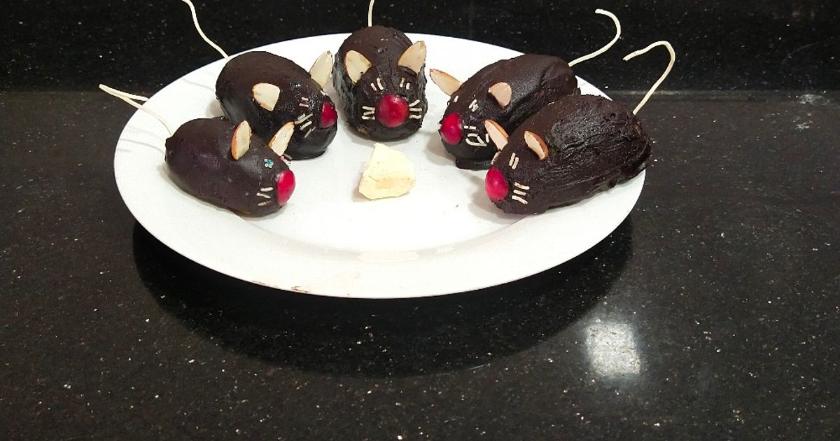 Yummy Chocolate Cake Mice Recipe by Neha bijwani - Cookpad