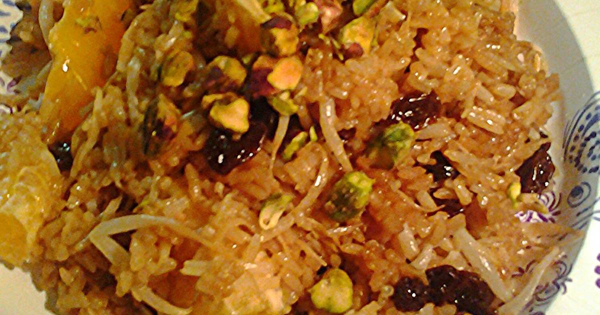 Fried rice with fruit Recipe by skunkmonkey101 - Cookpad