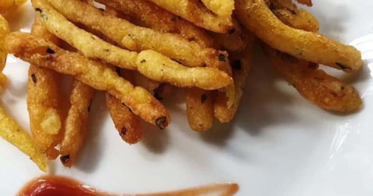 Suji Finger Chips Recipe by Gunjan Dhawan - Cookpad