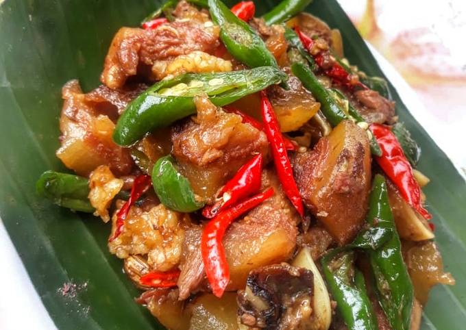 Resep Kikil Pedas Manis Cabai Ijo & Tips Menyimpan Kikil oleh Aya Sofia ...