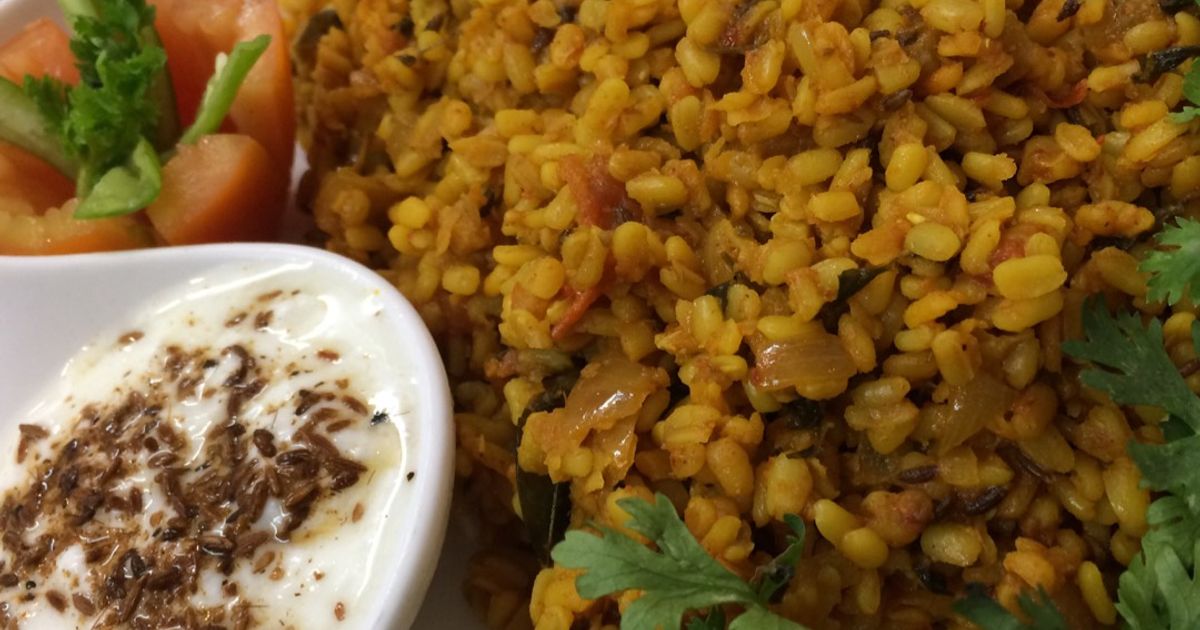 Dry Yellow Moong Dal Subzi Recipe by Rinku Aggarwal Goel - Cookpad