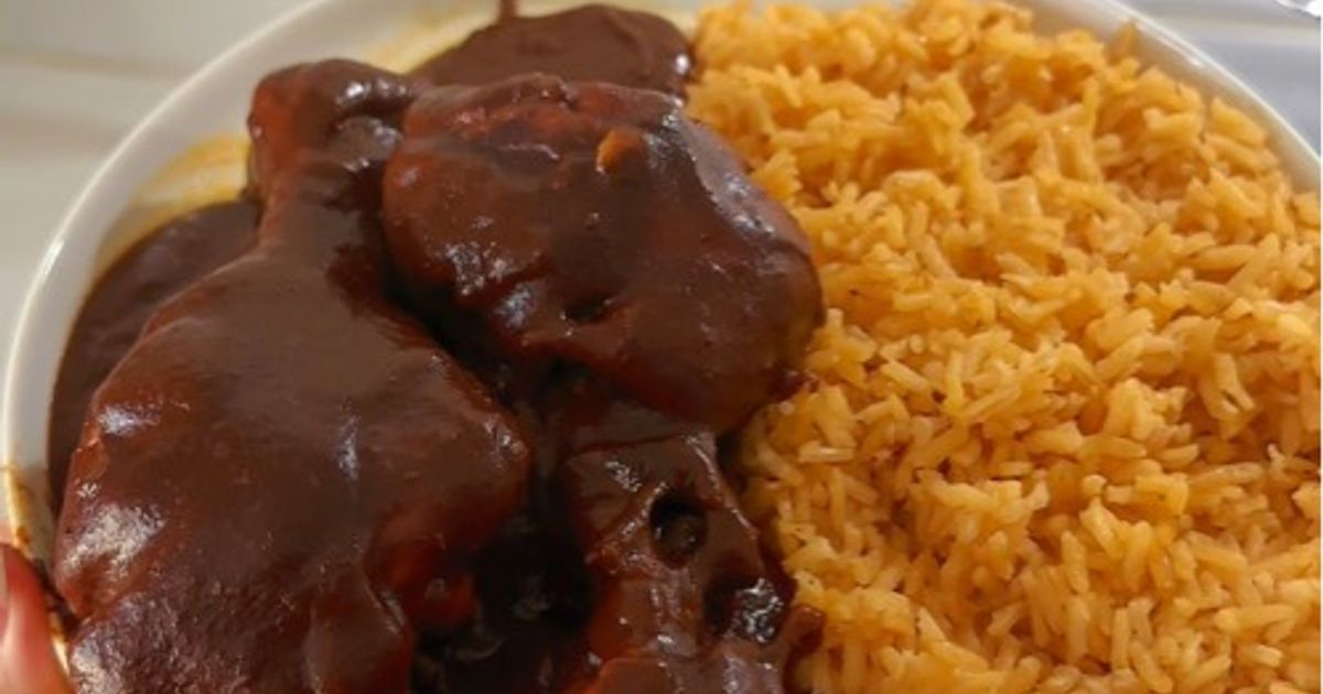 Mole De Pollo Home Recipes - Cookpad