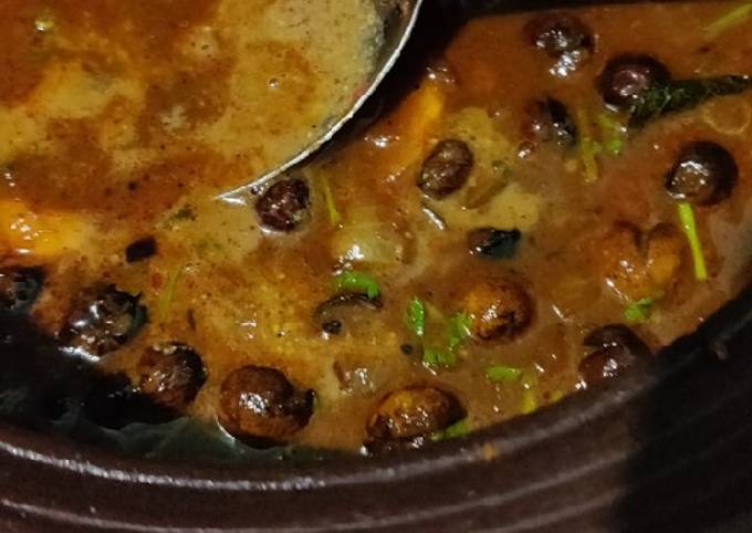 Sundakkai vathakulambu Dried Turkey Berry vathakulambu Recipe by ...