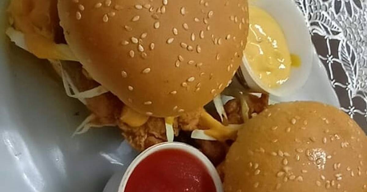 Zinger burger Recipe by Shafaq Shaikh - Cookpad