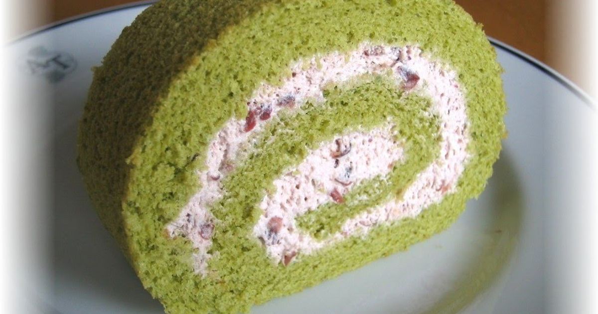 Roll Cake Matcha Green Tea With Adzuki Cream Recipe By Cookpad.Japan