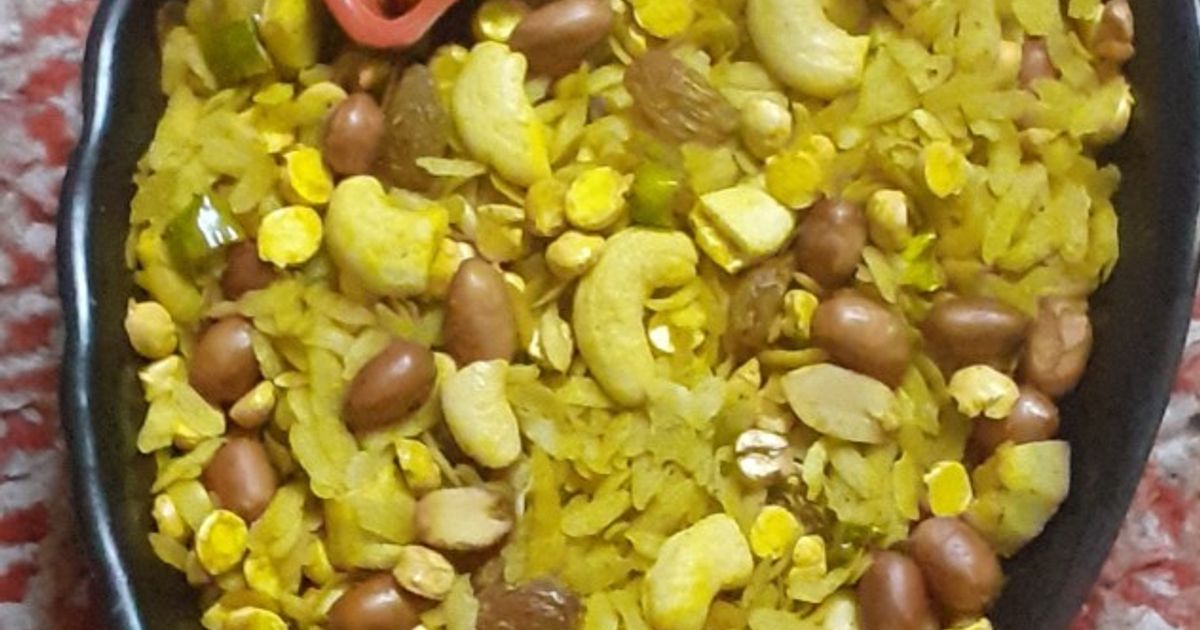 Roasted Poha Chivda Recipe by Tina - Cookpad