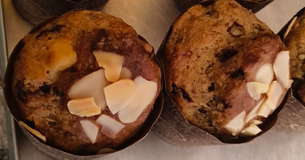 Resep bolu pisang peanut butter rumahan enak dan mudah - Cookpad