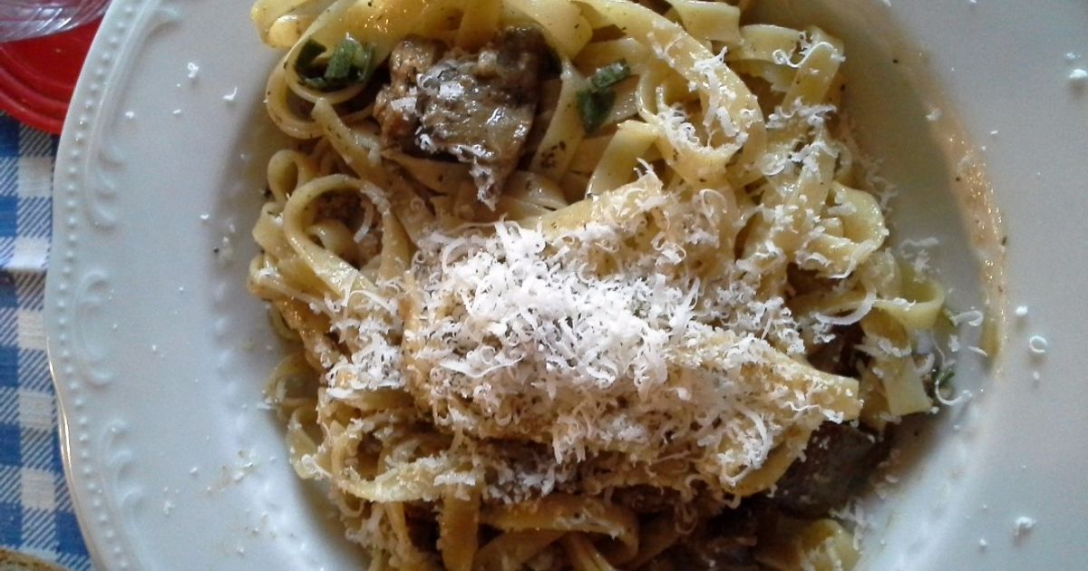 Ricetta Tajadele Coi Figadini (Tagliatelle Con I Fegatini Di Pollo ...