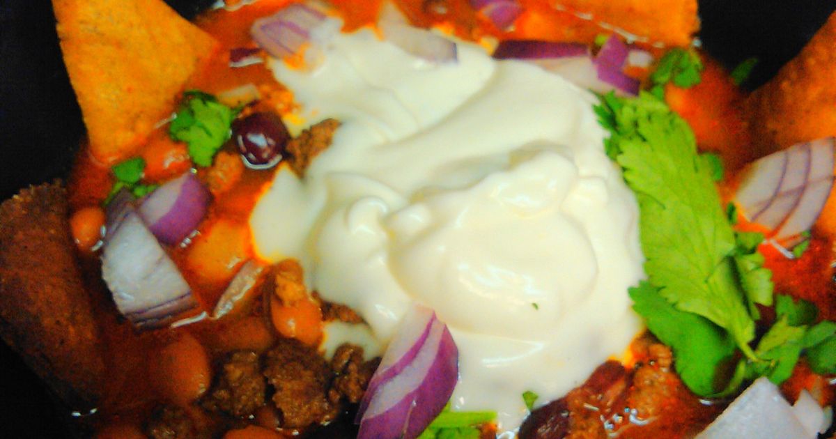 Slow Cooker Chili Recipe by Lone Wolf Kitchen