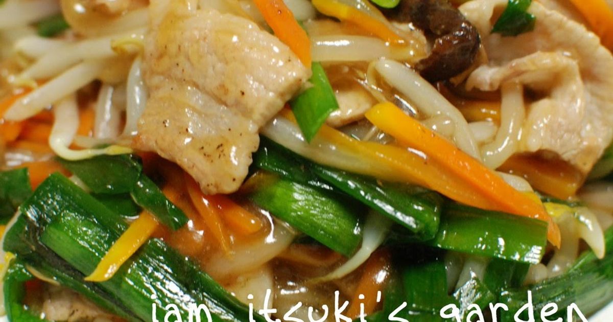 Pork Belly, Chinese Chives, And Bean Sprouts With Sauce Recipe By ...