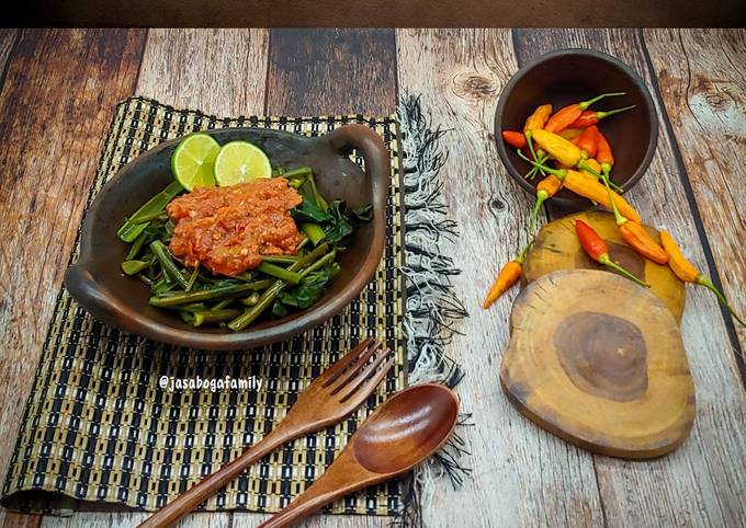 Resep Plecing Kangkung oleh Evie Indriana - Cookpad