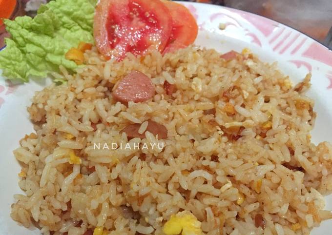 Resep Nasi Goreng Tomat oleh Nadia Hayu - Cookpad