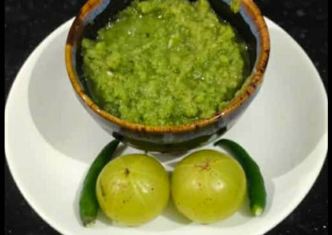 आंवले और धनिया पत्ती की चटनी (Awle aur dhaniya patti ki chutney recipe ...