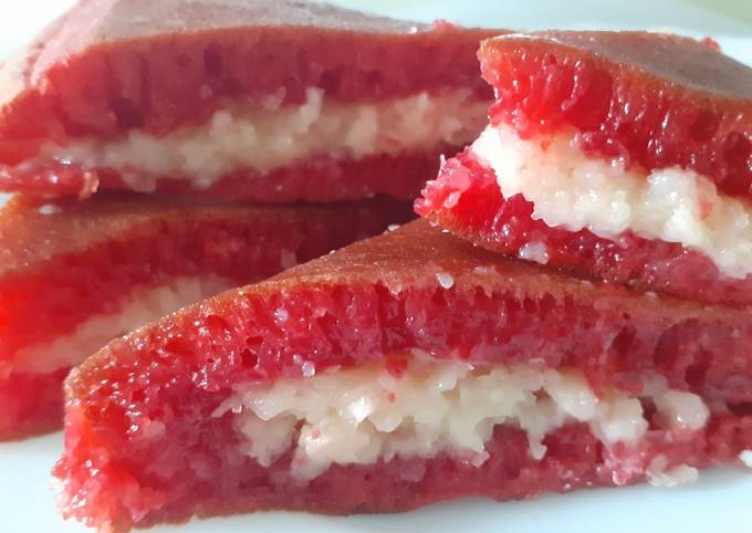 Resep Martabak manis Red Velvet Tanpa Telur oleh Arya Jiwa - Cookpad