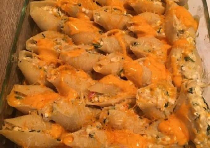 Conchas de pasta rellenas con queso Philadelphia y queso ricota Receta ...